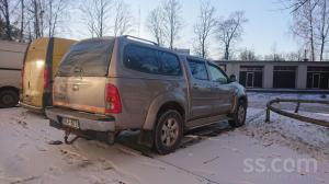 Toyota Hilux 2011 in Riga, with an engine capacity of 3.00 L and mileage of 448 thousand km for 12100 €, photo 4 on AUTOMOTO.COM.LV