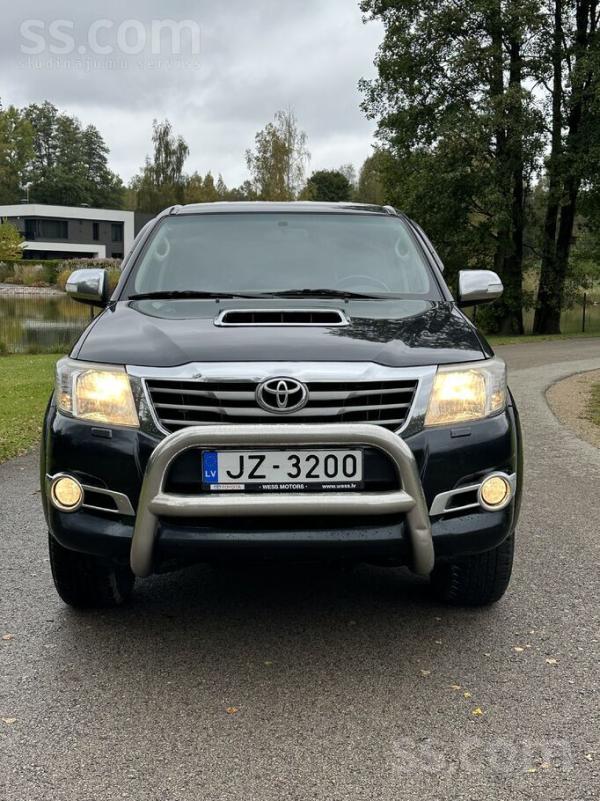 Toyota Hilux 2015 Rīga, ar dzinēja tilpumu 3.00 L un nobraukumu 240 tūkst. km par 17000 €, foto 3 vietnē AUTOMOTO.COM.LV
