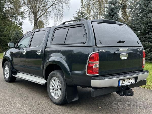 Toyota Hilux 2015 Rīga, ar dzinēja tilpumu 3.00 L un nobraukumu 240 tūkst. km par 17000 €, foto 8 vietnē AUTOMOTO.COM.LV