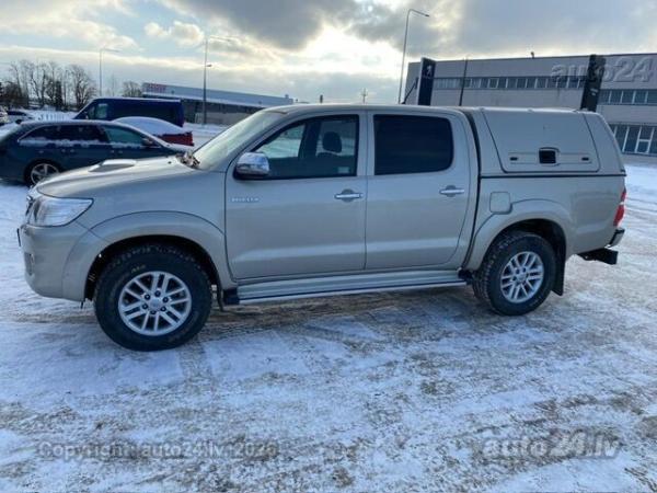 Toyota Hilux 2016 in Tallinn, with an engine capacity of 3.00 L and mileage of 63 thousand km for 32000 €, photo 3 on AUTOMOTO.COM.LV