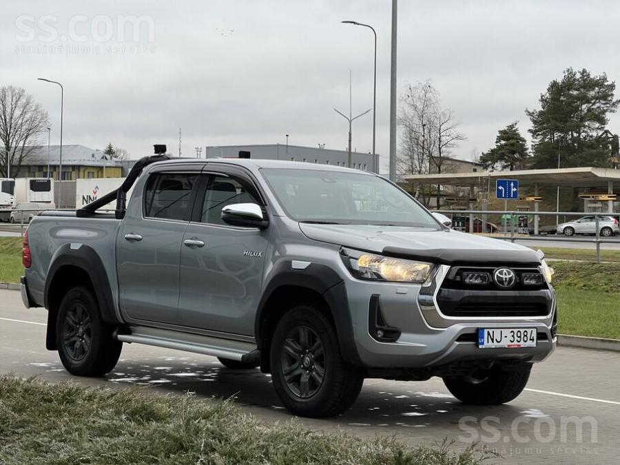 Toyota Hilux 2023 in Rezekne, with an engine capacity of 2.80 L and mileage of 30 thousand km for 46000 €, photo 3 on AUTOMOTO.COM.LV