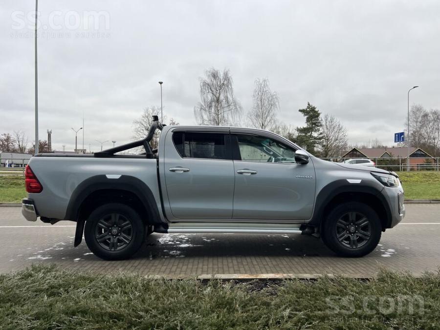 Toyota Hilux 2023 in Rezekne, with an engine capacity of 2.80 L and mileage of 30 thousand km for 46000 €, photo 5 on AUTOMOTO.COM.LV