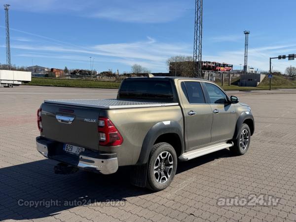 Toyota Hilux 2023 Tallina, ar dzinēja tilpumu 2.80 L un nobraukumu 30 tūkst. km par 53900 €, foto 4 vietnē AUTOMOTO.COM.LV