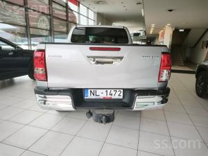 Toyota Hilux 2023 in Riga, with an engine capacity of 2.80 L and mileage of 105 thousand km for 36400 €, photo 7 on AUTOMOTO.COM.LV