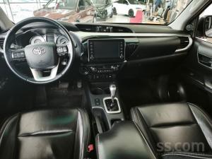 Toyota Hilux 2023 in Riga, with an engine capacity of 2.80 L and mileage of 105 thousand km for 36400 €, photo 13 on AUTOMOTO.COM.LV