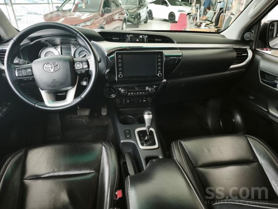 Toyota Hilux 2023 in Riga, with an engine capacity of 2.80 L and mileage of 105 thousand km for 36400 €, photo 13 on AUTOMOTO.COM.LV