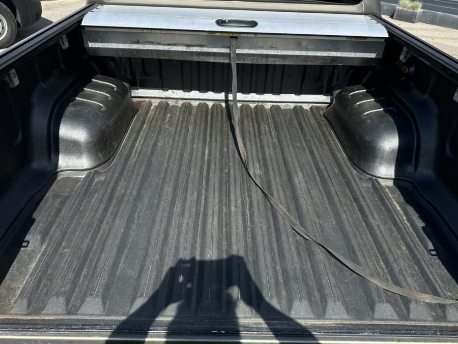 Toyota Hilux 2023 Viļņa, ar dzinēja tilpumu 2.80 L un nobraukumu 197 tūkst. km par 33500 €, foto 6 vietnē AUTOMOTO.COM.LV