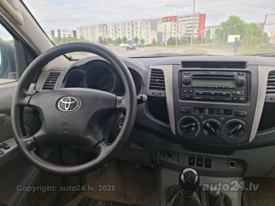 Zaļš Toyota Hilux 2006 Tallina, ar dzinēja tilpumu 2.50 L un nobraukumu 420 tūkst. km par 7777 €, foto 6 vietnē AUTOMOTO.COM.LV