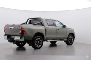 Zaļš Toyota Hilux 2020 Viļņa, ar dzinēja tilpumu 2.76 L un nobraukumu 74 tūkst. km par 39900 €, foto 3 vietnē AUTOMOTO.COM.LV