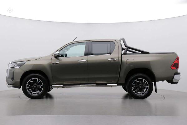 Zaļš Toyota Hilux 2020 Viļņa, ar dzinēja tilpumu 2.76 L un nobraukumu 74 tūkst. km par 39900 €, foto 4 vietnē AUTOMOTO.COM.LV
