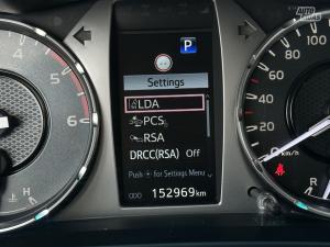 Зеленый Тойота Хайлюкс 2023 в Авиженяй, объемом двигателя 2.80 л и пробегом 150 тыс. км за 35950 €, фото 12 на AUTOMOTO.COM.LV