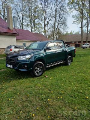 Zaļš Toyota Hilux 2018 Tukums, ar dzinēja tilpumu 2.40 L un nobraukumu 0 tūkst. km par 25000 €, foto 3 vietnē AUTOMOTO.COM.LV