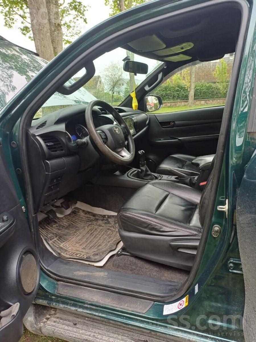 Zaļš Toyota Hilux 2018 Tukums, ar dzinēja tilpumu 2.40 L un nobraukumu 0 tūkst. km par 25000 €, foto 6 vietnē AUTOMOTO.COM.LV
