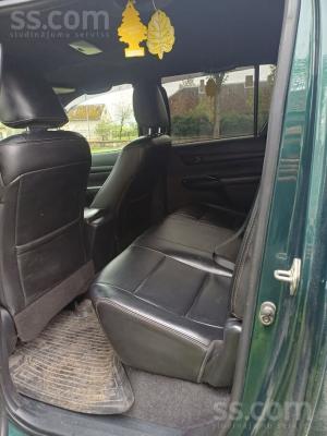 Zaļš Toyota Hilux 2018 Tukums, ar dzinēja tilpumu 2.40 L un nobraukumu 0 tūkst. km par 25000 €, foto 7 vietnē AUTOMOTO.COM.LV