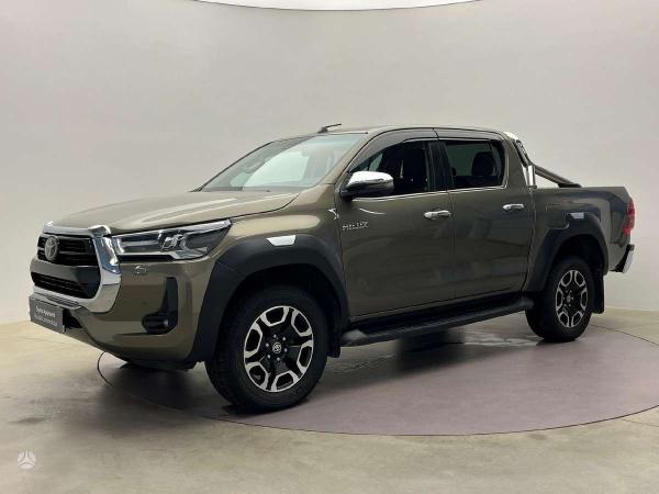 Zaļš Toyota Hilux 2020 Panevēža, ar dzinēja tilpumu 2.76 L un nobraukumu 71 tūkst. km par 38990 €, foto 1 vietnē AUTOMOTO.COM.LV