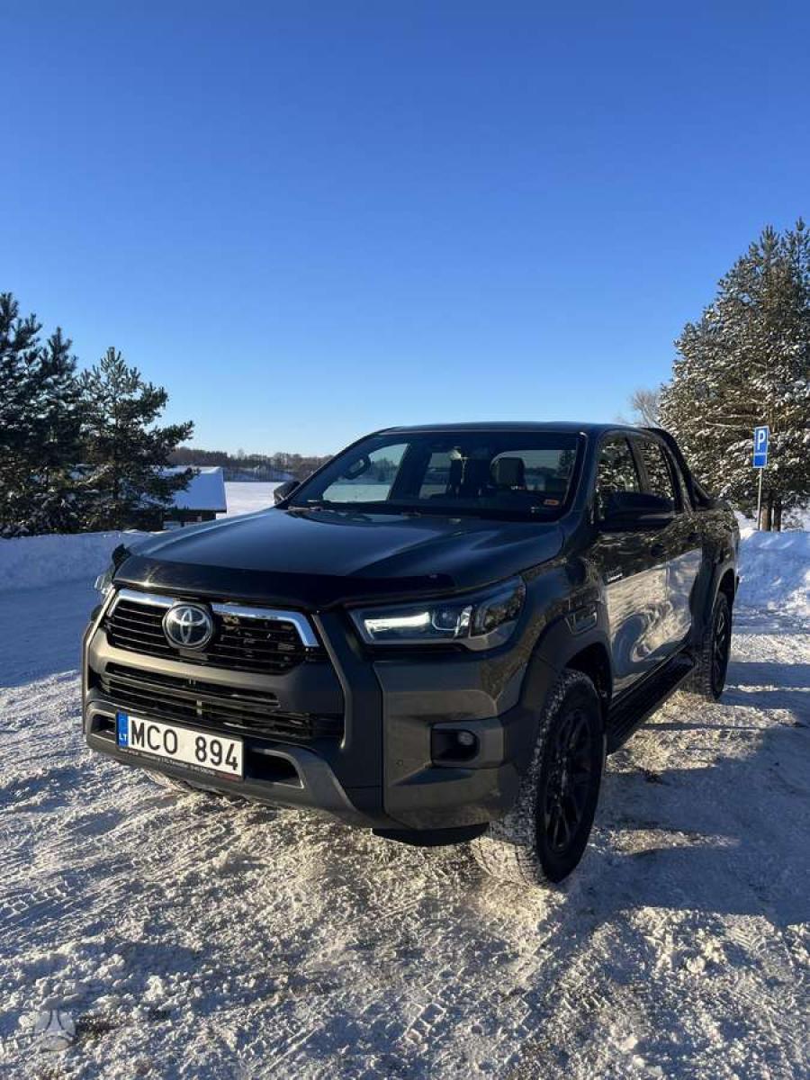 Zaļš Toyota Hilux 2021 Kupiškis, ar dzinēja tilpumu 2.76 L un nobraukumu 100 tūkst. km par 42350 €, foto 2 vietnē AUTOMOTO.COM.LV