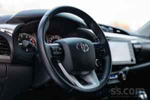 Zaļš Toyota Hilux 2022 Rīga, ar dzinēja tilpumu 2.80 L un nobraukumu 113 tūkst. km par 40990 €, foto 13 vietnē AUTOMOTO.COM.LV