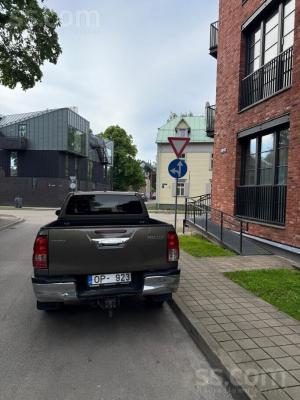 Zaļš Toyota Hilux 2022 Rīga, ar dzinēja tilpumu 2.40 L un nobraukumu 187 tūkst. km par 27500 €, foto 5 vietnē AUTOMOTO.COM.LV