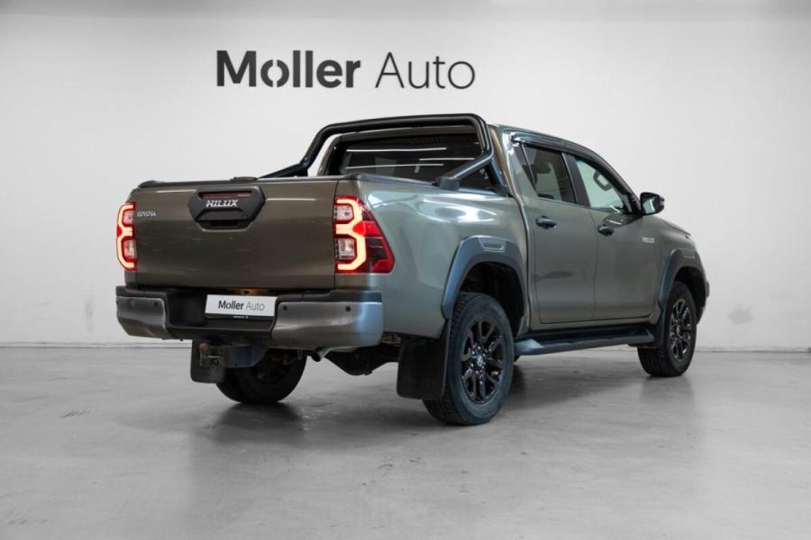 Zaļš Toyota Hilux 2022 Viļņa, ar dzinēja tilpumu 2.80 L un nobraukumu 86 tūkst. km par 38900 €, foto 4 vietnē AUTOMOTO.COM.LV