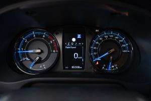 Zaļš Toyota Hilux 2022 Viļņa, ar dzinēja tilpumu 2.80 L un nobraukumu 86 tūkst. km par 38900 €, foto 12 vietnē AUTOMOTO.COM.LV