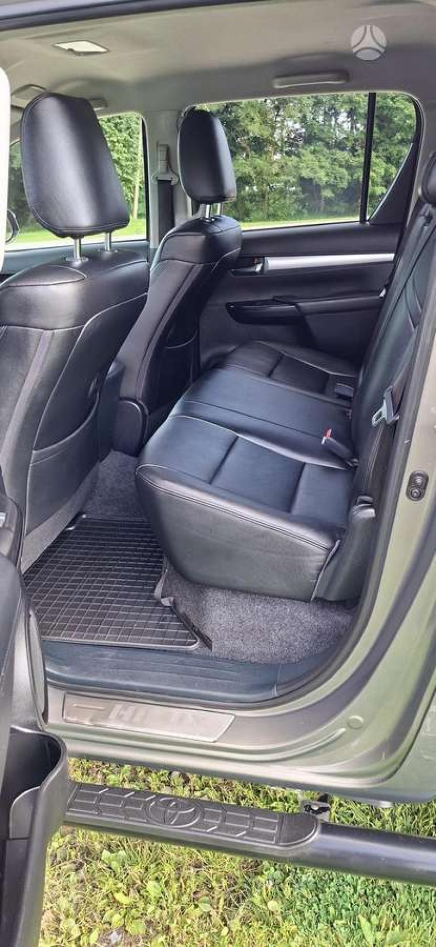 Green Toyota Hilux 2023 in Kelme, with an engine capacity of 2.39 L and mileage of 113 thousand km for 37000 €, photo 7 on AUTOMOTO.COM.LV
