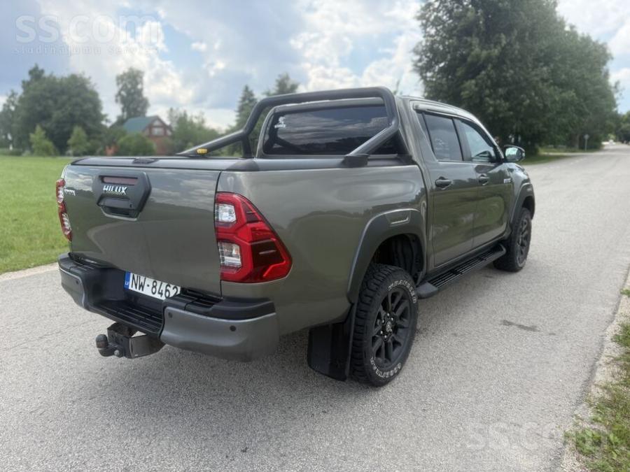 Zaļš Toyota Hilux 2024 Cēsis, ar dzinēja tilpumu 2.80 L un nobraukumu 105 tūkst. km par 41283 €, foto 1 vietnē AUTOMOTO.COM.LV