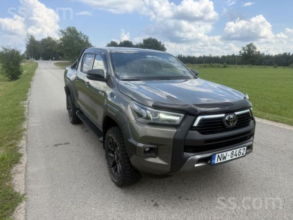 Zaļš Toyota Hilux 2024 Cēsis, ar dzinēja tilpumu 2.80 L un nobraukumu 105 tūkst. km par 41283 €, foto 3 vietnē AUTOMOTO.COM.LV