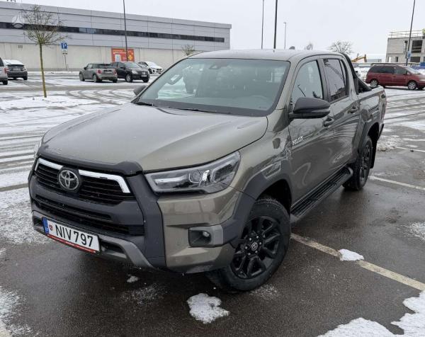 Green Toyota Hilux 2025 in Vilnius, with an engine capacity of 2.76 L and mileage of 27 thousand km for 50820 €, photo 2 on AUTOMOTO.COM.LV