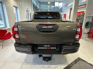 Zaļš Toyota Hilux 2026 Jēkabpils, ar dzinēja tilpumu 2.80 L un nobraukumu 10 tūkst. km par 53700 €, foto 4 vietnē AUTOMOTO.COM.LV