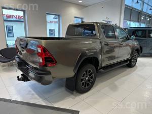 Zaļš Toyota Hilux 2026 Jēkabpils, ar dzinēja tilpumu 2.80 L un nobraukumu 10 tūkst. km par 53700 €, foto 6 vietnē AUTOMOTO.COM.LV