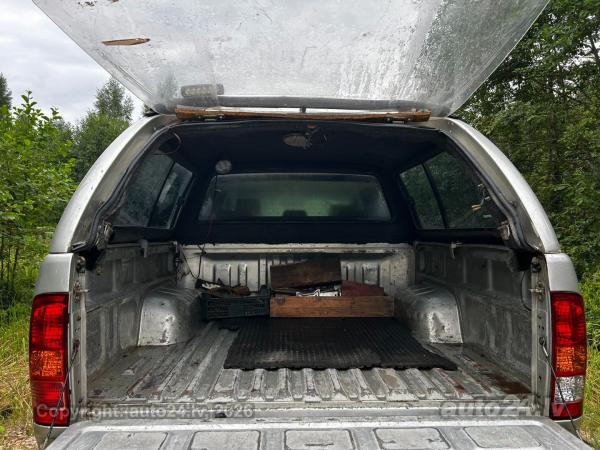 Pelēks Toyota Hilux 2006 Jegeva, ar dzinēja tilpumu 2.50 L un nobraukumu 311 tūkst. km par 8500 €, foto 6 vietnē AUTOMOTO.COM.LV