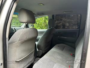 Pelēks Toyota Hilux 2006 Jegeva, ar dzinēja tilpumu 2.50 L un nobraukumu 311 tūkst. km par 8500 €, foto 13 vietnē AUTOMOTO.COM.LV