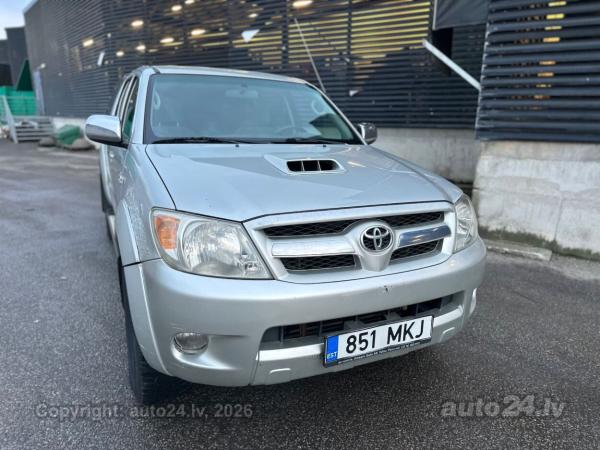 Grey Toyota Hilux 2007 in Tallinn, with an engine capacity of 2.50 L and mileage of 0 thousand km for 7500 €, photo 2 on AUTOMOTO.COM.LV
