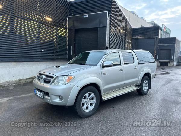 Grey Toyota Hilux 2007 in Tallinn, with an engine capacity of 2.50 L and mileage of 0 thousand km for 7500 €, photo 3 on AUTOMOTO.COM.LV