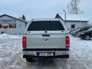 Grey Toyota Hilux 2008 in Valga, with an engine capacity of 2.50 L and mileage of 320 thousand km for 7490 €, photo 7 on AUTOMOTO.COM.LV