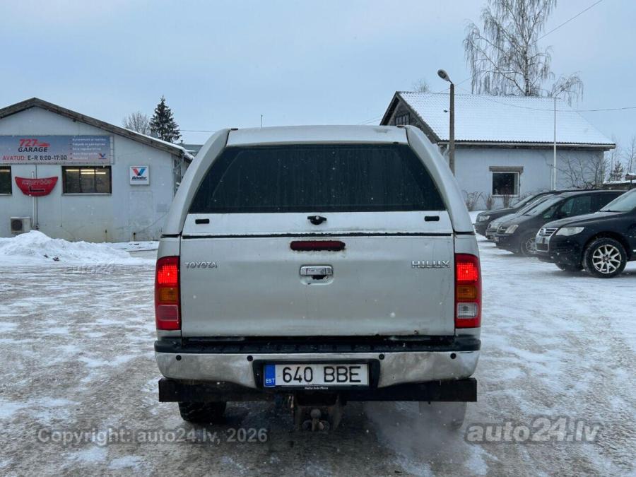 Grey Toyota Hilux 2008 in Valga, with an engine capacity of 2.50 L and mileage of 320 thousand km for 7490 €, photo 7 on AUTOMOTO.COM.LV