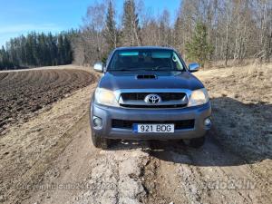 Grey Toyota Hilux 2011 in Tallinn, with an engine capacity of 2.50 L and mileage of 0 thousand km for 12000 €, photo 2 on AUTOMOTO.COM.LV