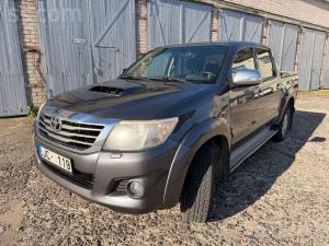 Pelēks Toyota Hilux 2012 Liepāja, ar dzinēja tilpumu 2.50 L un nobraukumu 445 tūkst. km par 13000 €, foto 4 vietnē AUTOMOTO.COM.LV