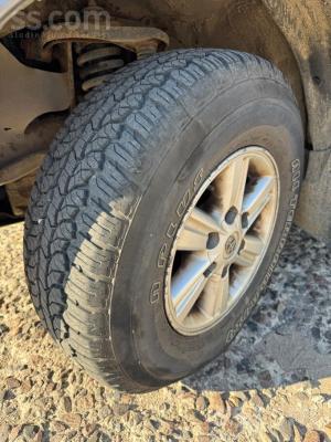 Pelēks Toyota Hilux 2012 Liepāja, ar dzinēja tilpumu 2.50 L un nobraukumu 445 tūkst. km par 13000 €, foto 13 vietnē AUTOMOTO.COM.LV
