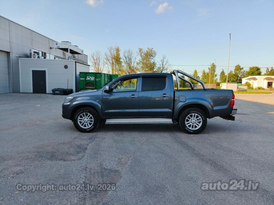 Pelēks Toyota Hilux 2013 Elva, ar dzinēja tilpumu 2.50 L un nobraukumu 316 tūkst. km par 13950 €, foto 6 vietnē AUTOMOTO.COM.LV
