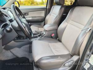 Pelēks Toyota Hilux 2013 Elva, ar dzinēja tilpumu 2.50 L un nobraukumu 316 tūkst. km par 13950 €, foto 10 vietnē AUTOMOTO.COM.LV