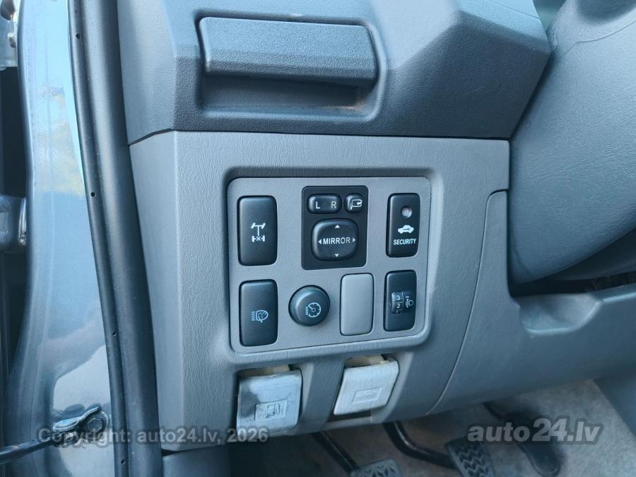 Pelēks Toyota Hilux 2013 Elva, ar dzinēja tilpumu 2.50 L un nobraukumu 316 tūkst. km par 13950 €, foto 15 vietnē AUTOMOTO.COM.LV