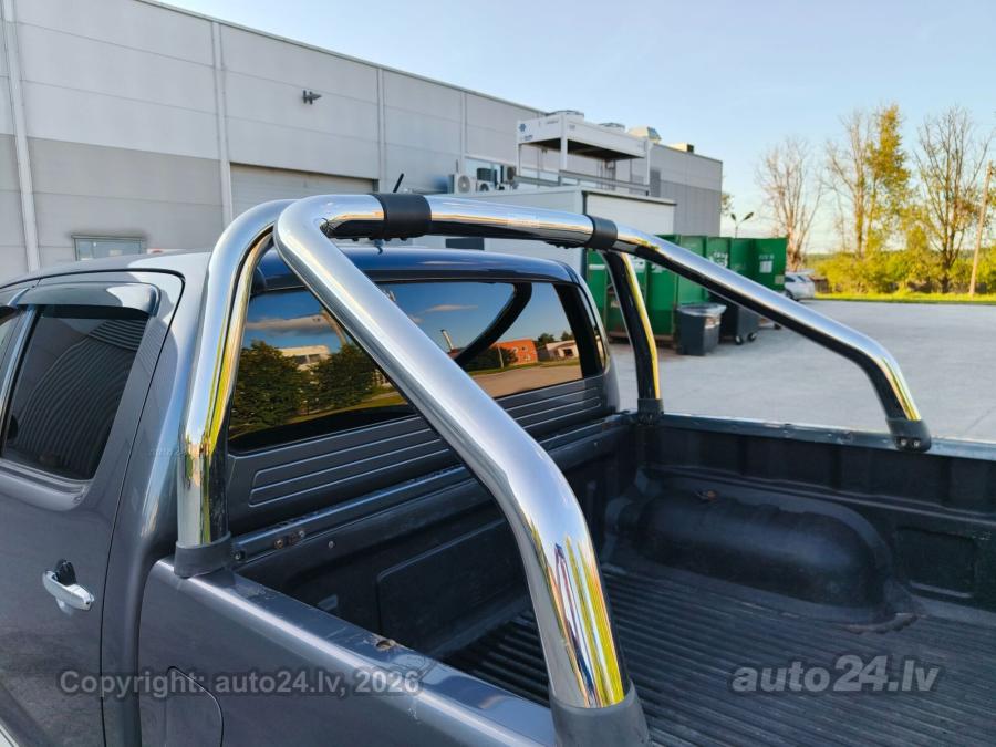 Pelēks Toyota Hilux 2013 Elva, ar dzinēja tilpumu 2.50 L un nobraukumu 316 tūkst. km par 13950 €, foto 16 vietnē AUTOMOTO.COM.LV