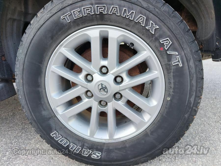 Pelēks Toyota Hilux 2013 Elva, ar dzinēja tilpumu 2.50 L un nobraukumu 316 tūkst. km par 13950 €, foto 22 vietnē AUTOMOTO.COM.LV