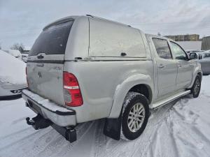 Grey Toyota Hilux 2014 in Siauliai, with an engine capacity of 3.00 L and mileage of 236 thousand km for 14450 €, photo 7 on AUTOMOTO.COM.LV