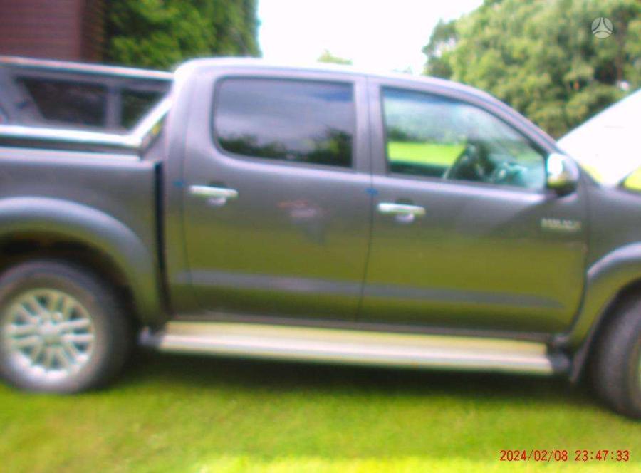 Pelēks Toyota Hilux 2015 Anykščiai, ar dzinēja tilpumu 2.98 L un nobraukumu 285 tūkst. km par 8591 €, foto 1 vietnē AUTOMOTO.COM.LV