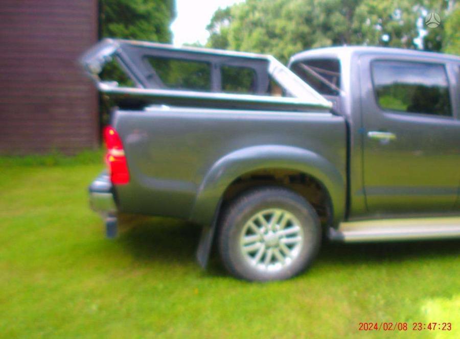 Pelēks Toyota Hilux 2015 Anykščiai, ar dzinēja tilpumu 2.98 L un nobraukumu 285 tūkst. km par 8591 €, foto 7 vietnē AUTOMOTO.COM.LV