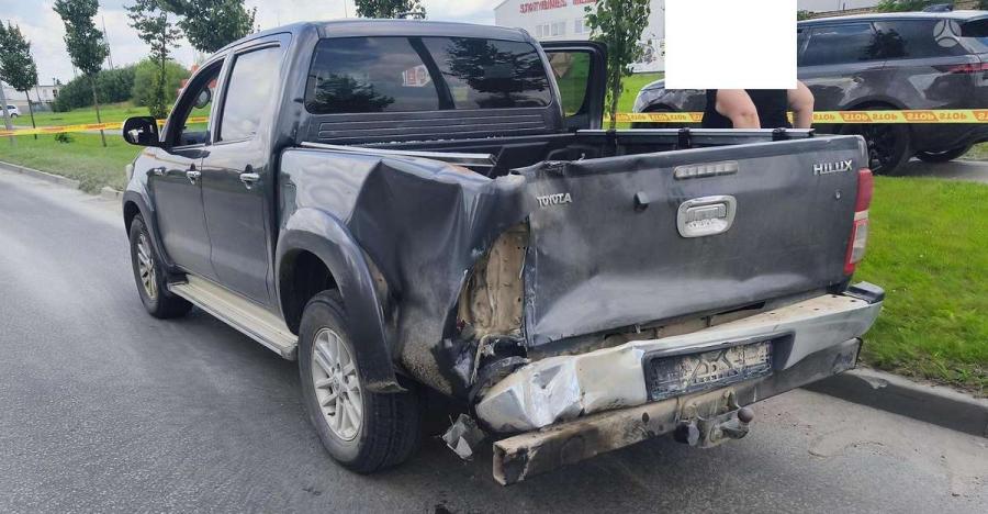 Pelēks Toyota Hilux 2015 Anykščiai, ar dzinēja tilpumu 2.98 L un nobraukumu 285 tūkst. km par 8591 €, foto 8 vietnē AUTOMOTO.COM.LV