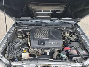 Pelēks Toyota Hilux 2015 Rakvere, ar dzinēja tilpumu 2.50 L un nobraukumu 288 tūkst. km par 18300 €, foto 14 vietnē AUTOMOTO.COM.LV