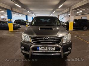 Grey Toyota Hilux 2016 in Tallinn, with an engine capacity of 3.00 L and mileage of 139 thousand km for 27000 €, photo 3 on AUTOMOTO.COM.LV
